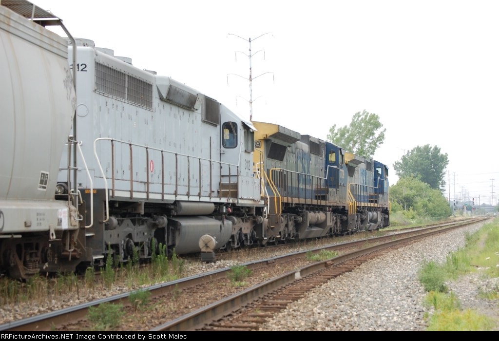 CSX 7812, 7739 & CEFX 3112